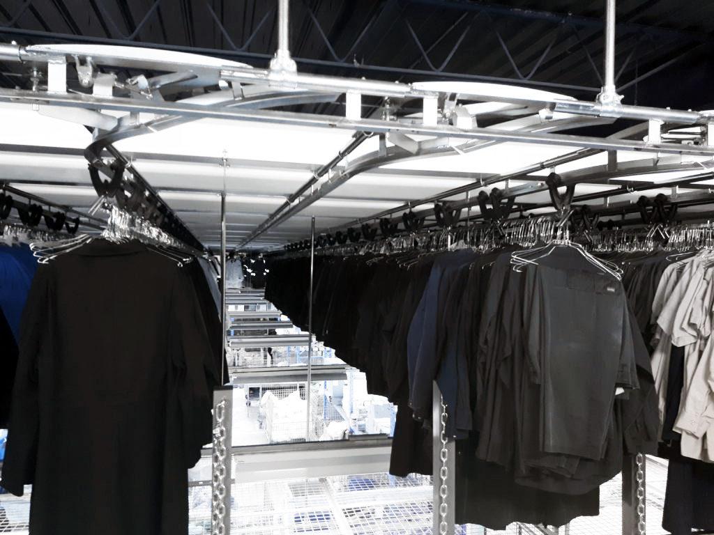Cost-effective Garment Rails | Planiform Conveyors